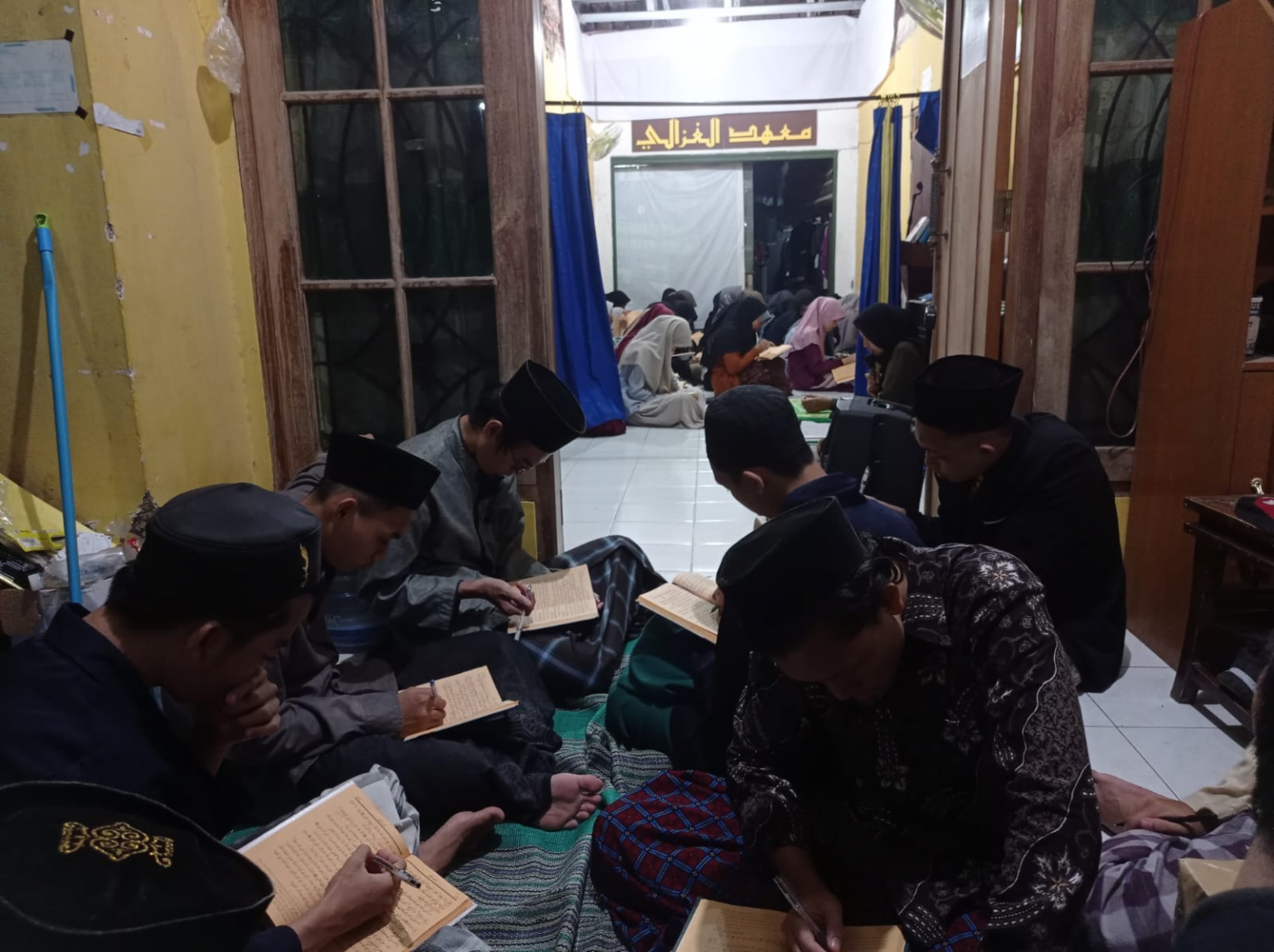 Tradisi Ngaji Pasaran di Pondok Pesantren Mahasiswa Al-Ghozali, Mengaji ...